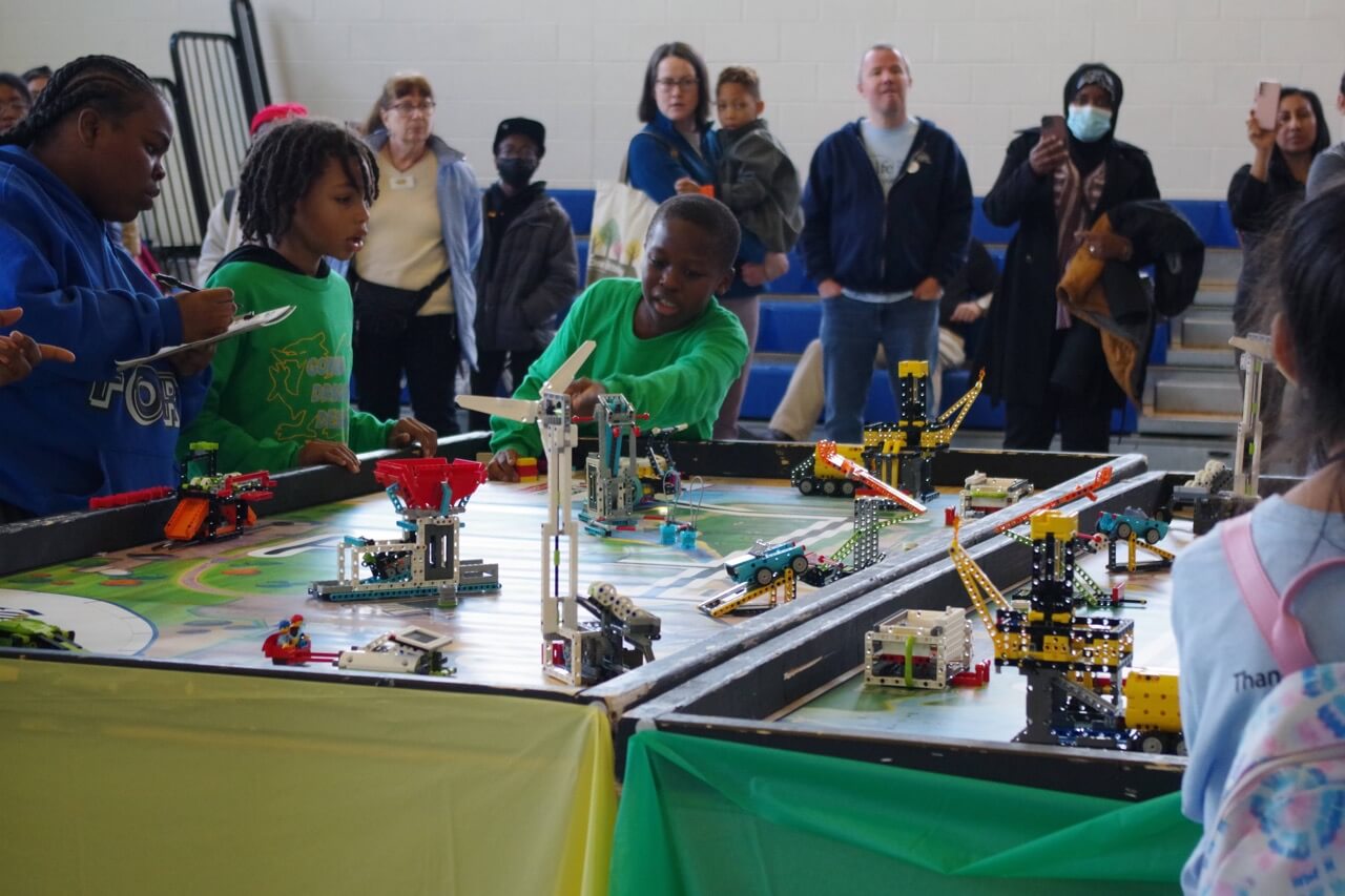Govans’ Robotics Team Wins Award